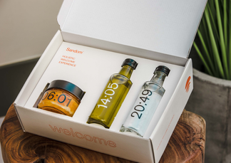 Custom Premium Gift Box | Layout – LAYOUT